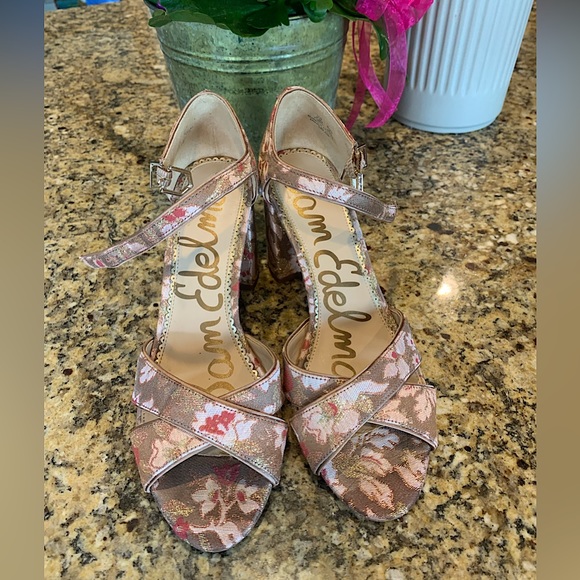 Sam Edelman | Shoes | Sam Edelman Flower Heels Size 85m | Poshmark